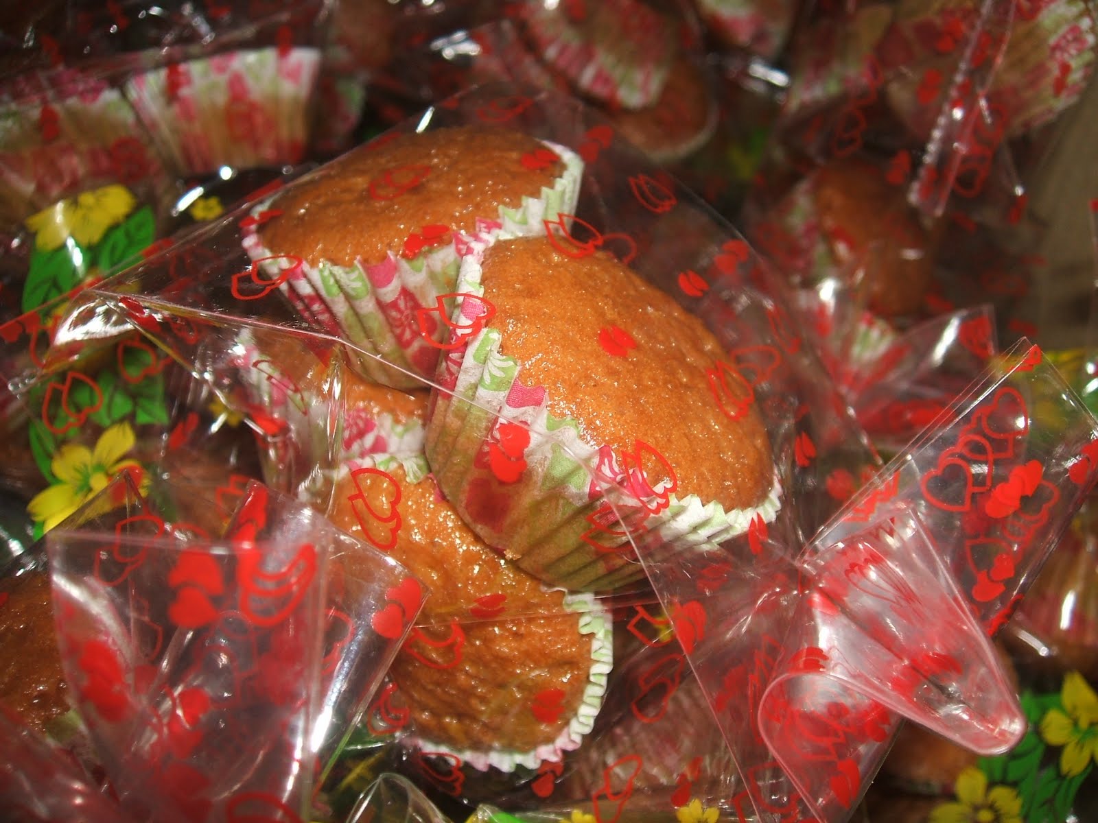 QUEZA FROZEN & BAKERI: KEK COMEL KE BAGAN DALAM DAN PERMATANG PAUH.....