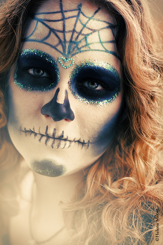 Hallowen pretty skull make up - Cherry Colors - Cosmetics Heaven!