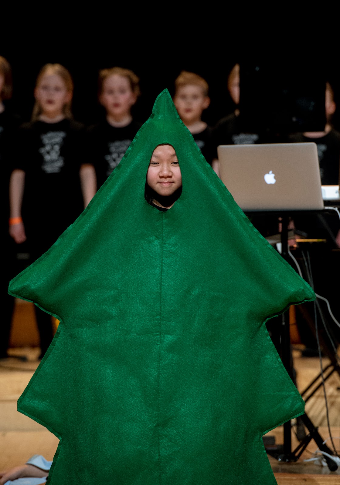 Sunan koulun kuoron 10-vuotisjuhlakonsertti @ Tapiolasali 24.3.2019 ...