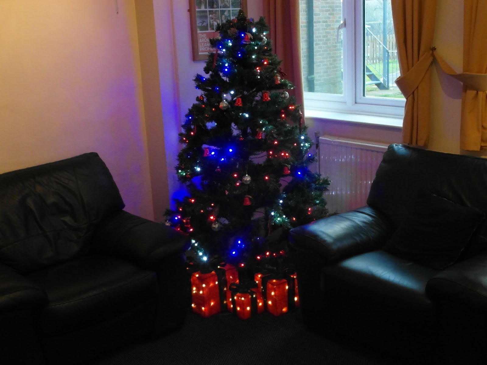 Rhodes House: Rhodes gets into the festive season