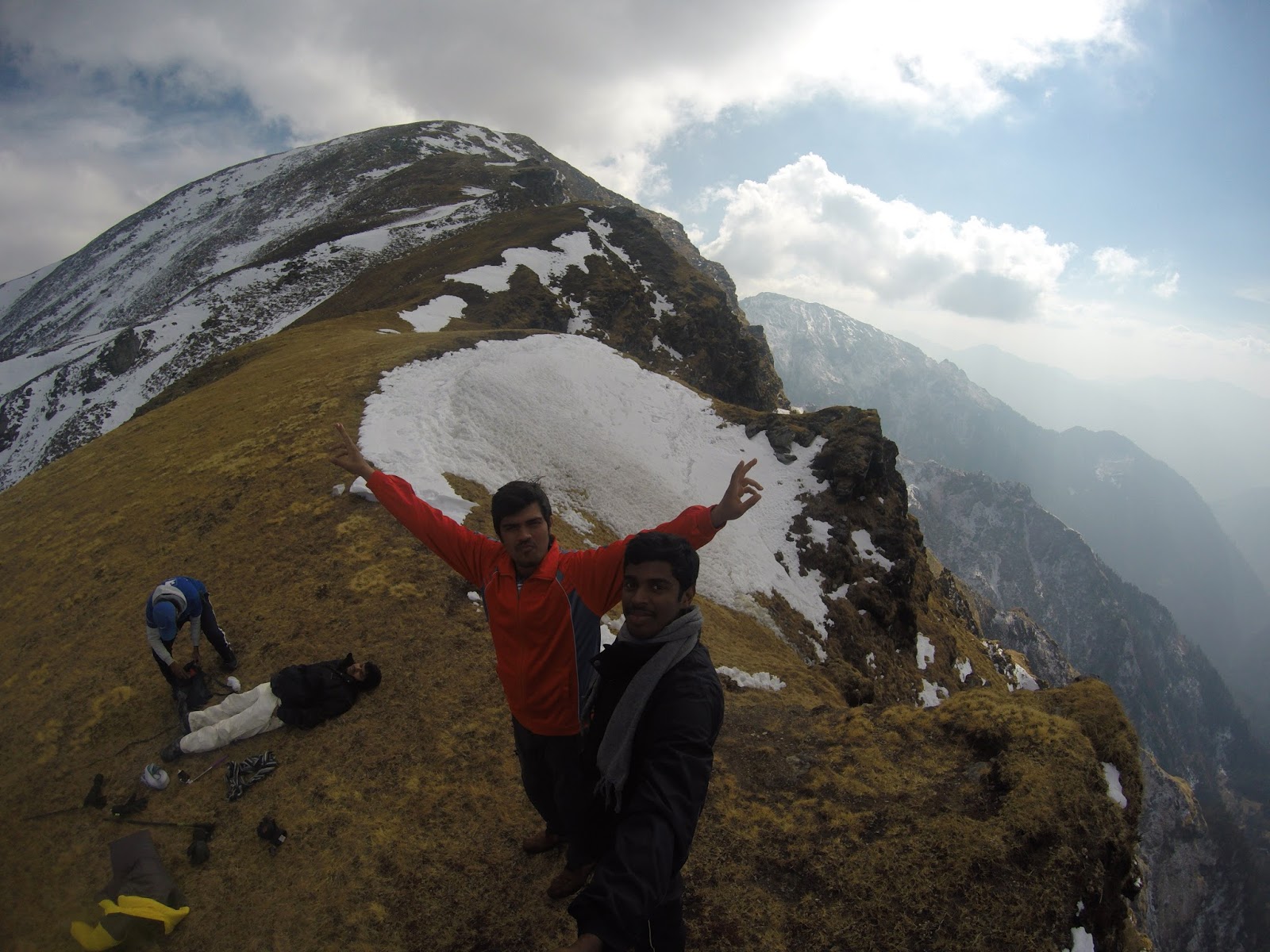 I'm a Trek Freak . .!!! Are you. . ? ?: Kuari Pass Winter Trek : Summit day