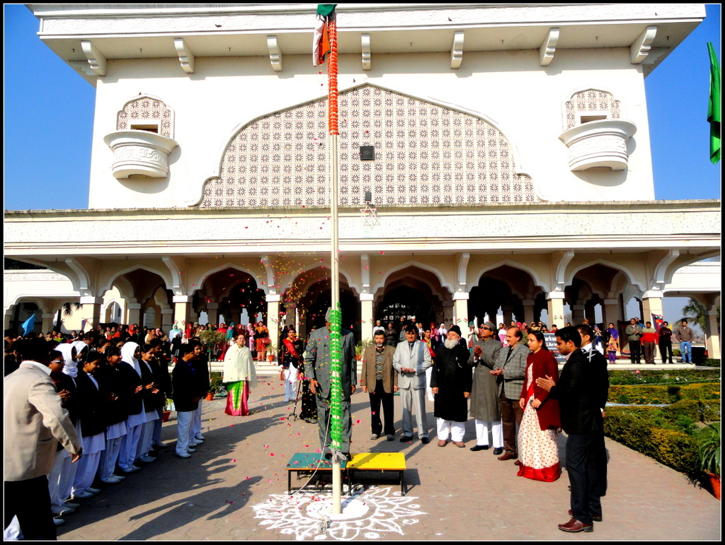 Al Barkaat Art Gallery: Republic Day Celebration At Al Barkaat Public ...