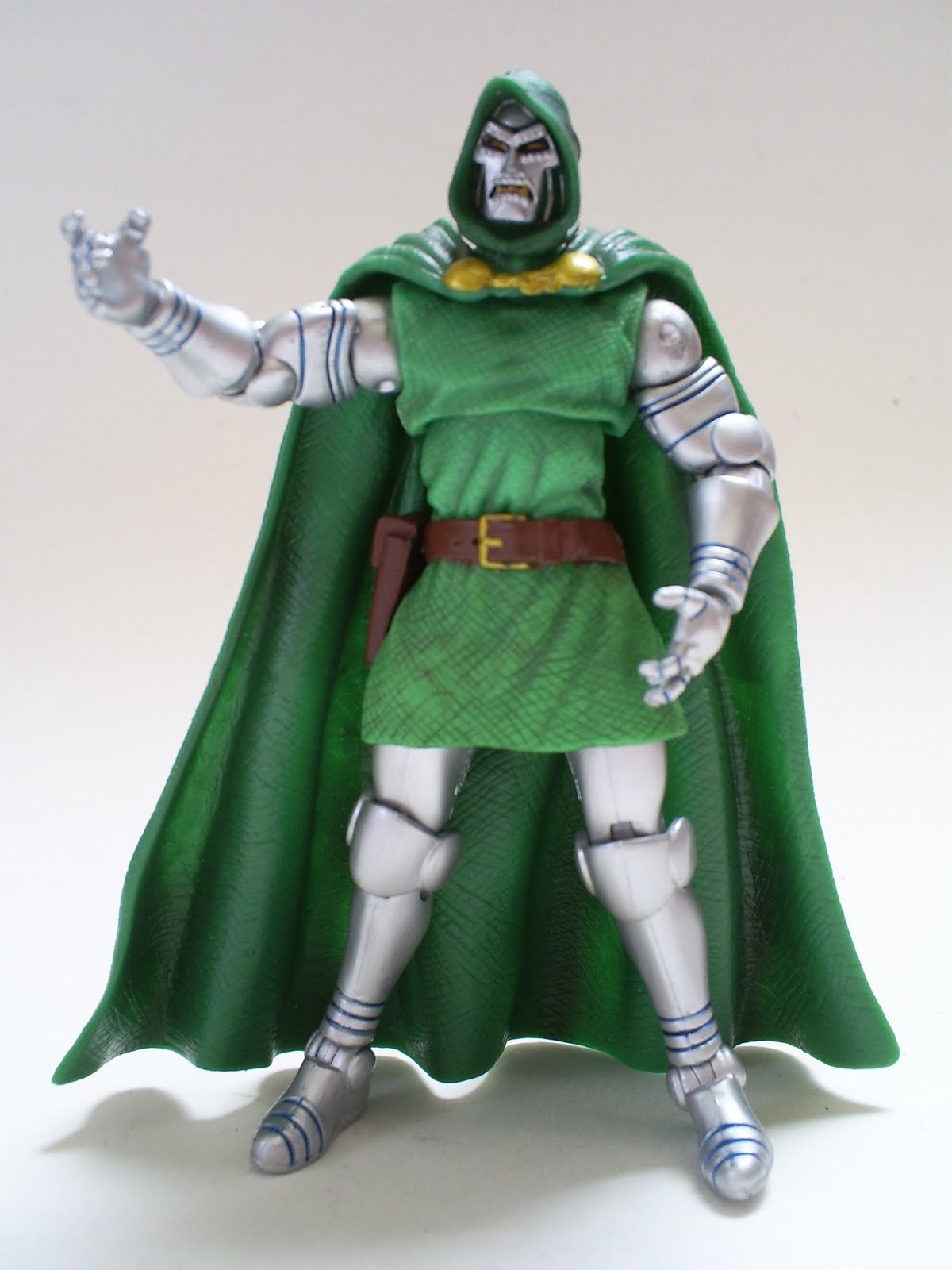 That Figures: REVIEW: Marvel Universe's Doctor Doom