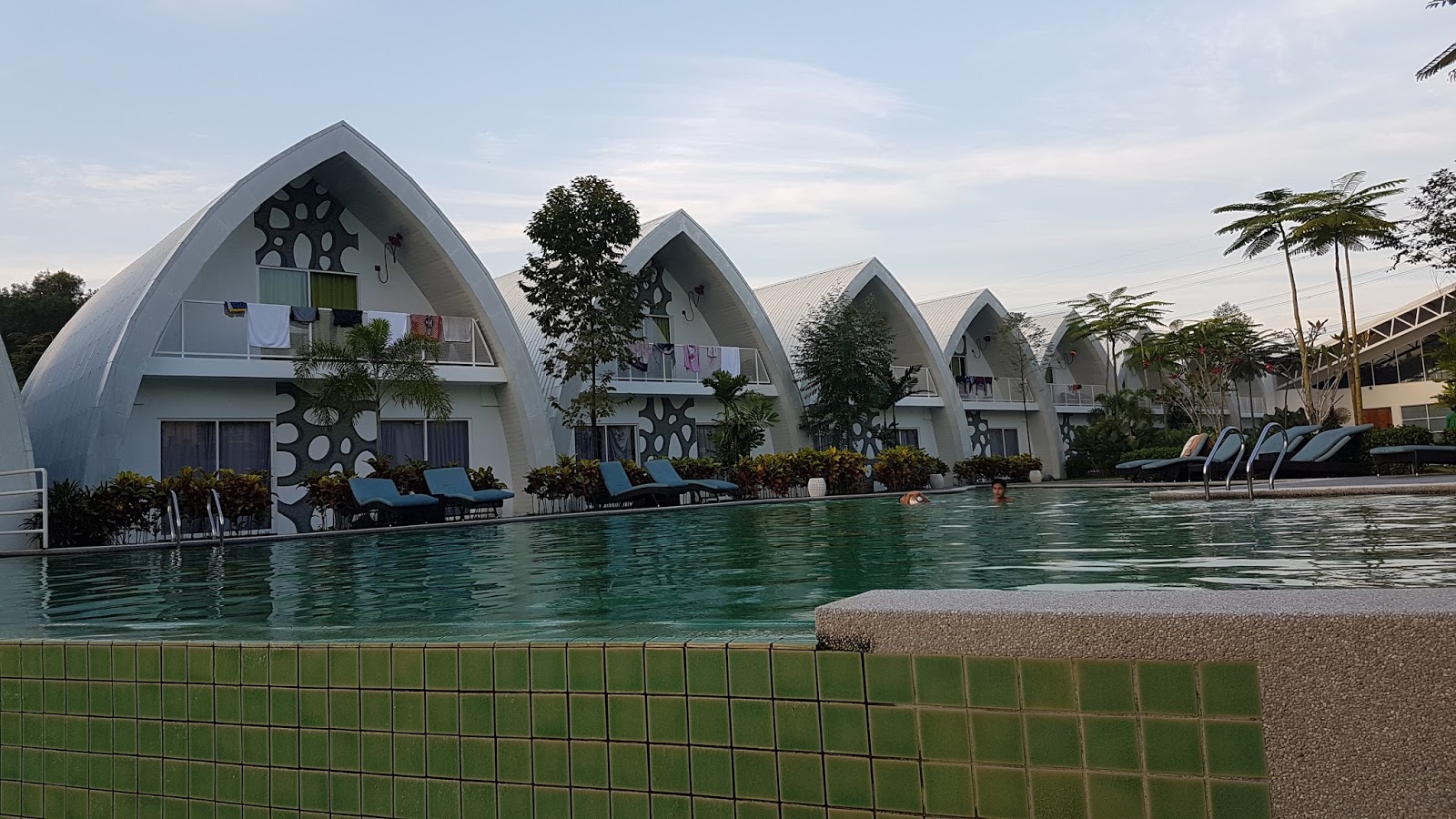 WANDERLUST DJ: Dash Box Hotel, Cyberjaya