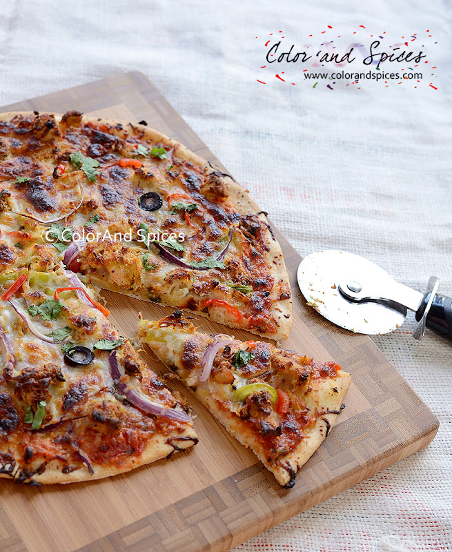 Color and Spices: Chicken tandoori pizza..