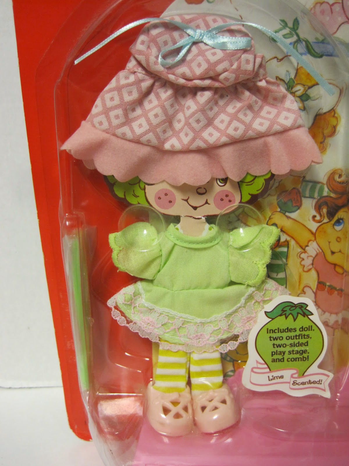 Never Grow Up: A Mom's Guide to Dolls and More: My Strawberry Shortcake ...