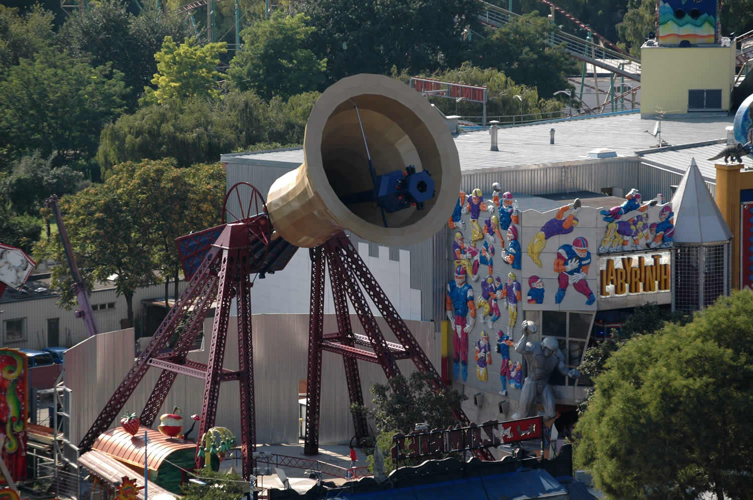 NewsPlusNotes: AtmosFear Soars at Playland!
