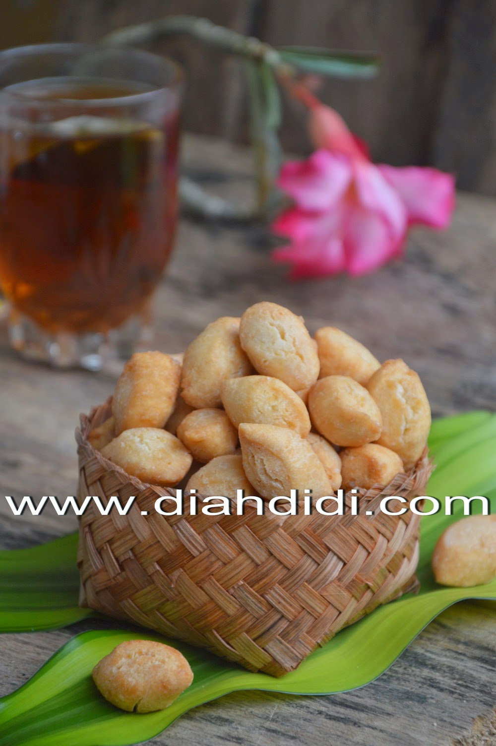 Diah Didi's Kitchen: Kue Biji Ketapang