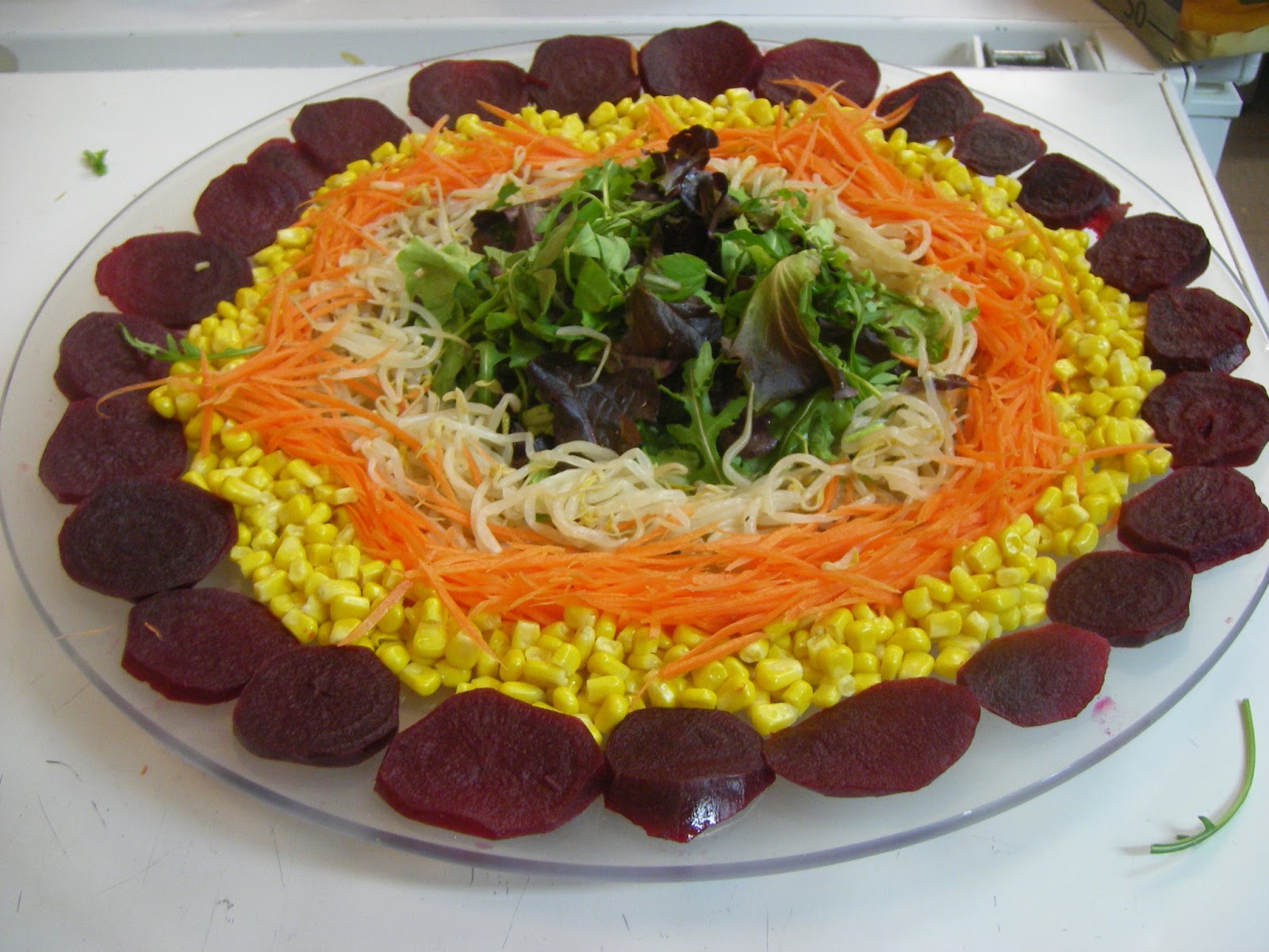 Com Art&Doce - Márcia : Saladas compostas...