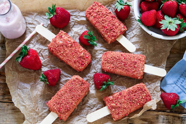STRAWBERRY SHORTCAKE ICE CREAM BARS - My Favorite food and Recipe