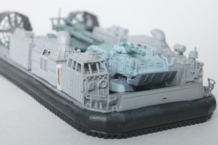 Dennis-Toys: Trumpeter - 1/144 U.S Navy Landing Craft Air Cushion LCAC Kit