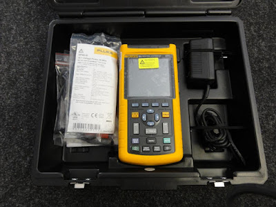 Fluke 125 Dual-input Industrial Scopemeter - Toko Darmatek Safety