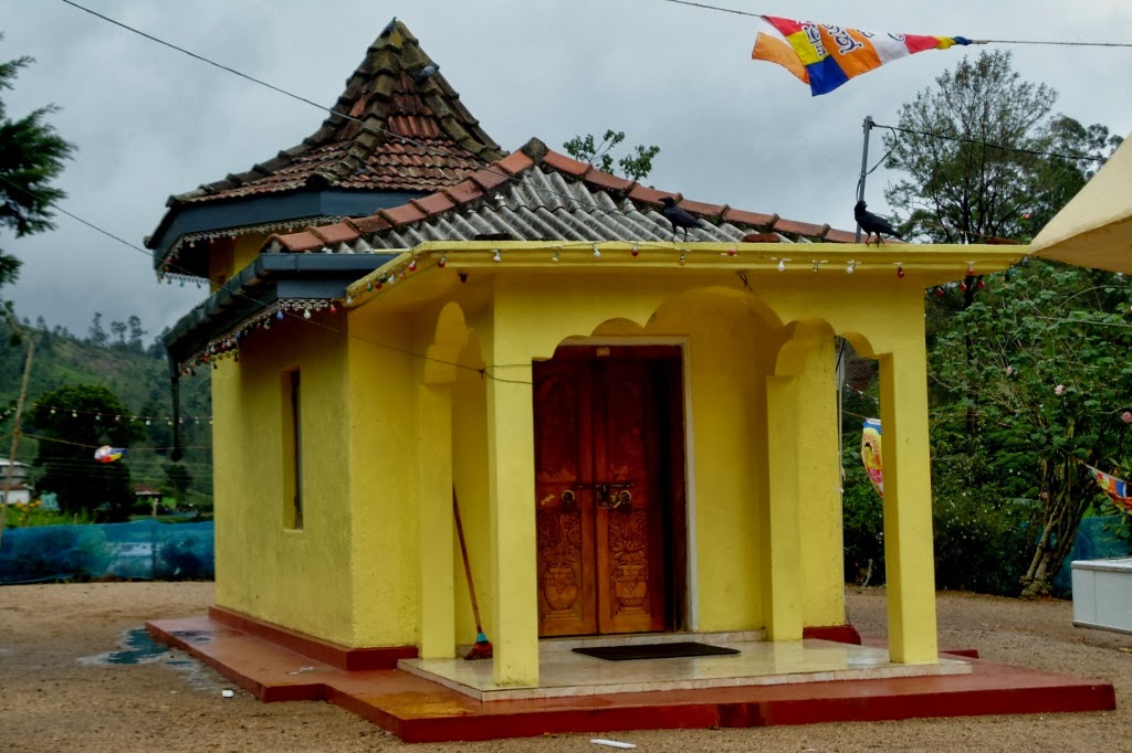harithacharika - Travelling Nature in Sri Lanka: Binganthalawa & Harasbedda