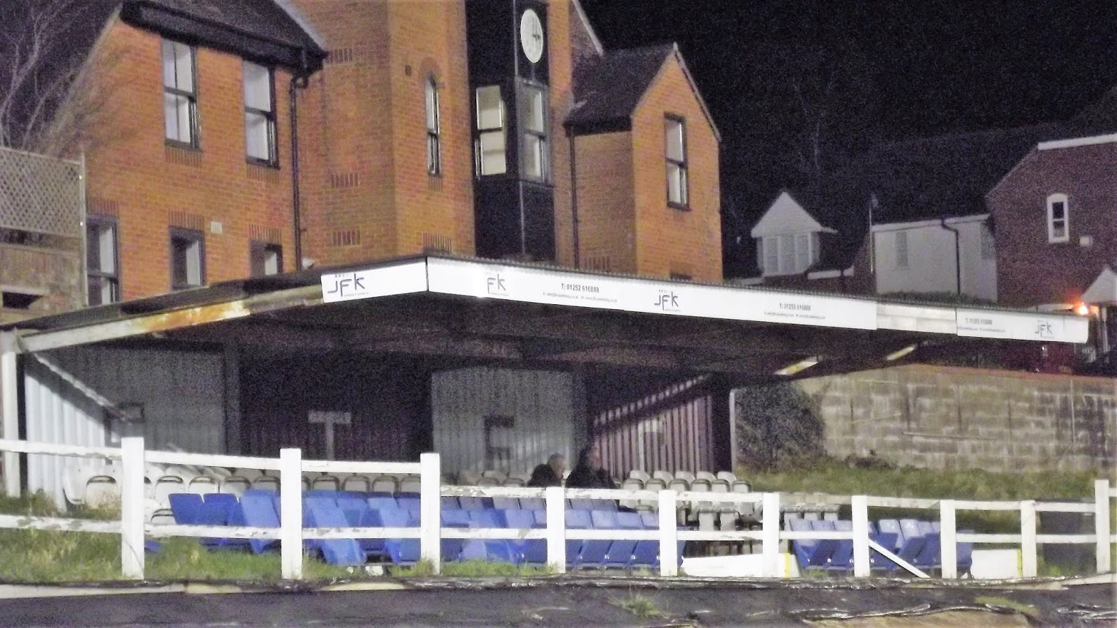 The Wycombe Wanderer: Farnham Town FC - The Memorial Ground