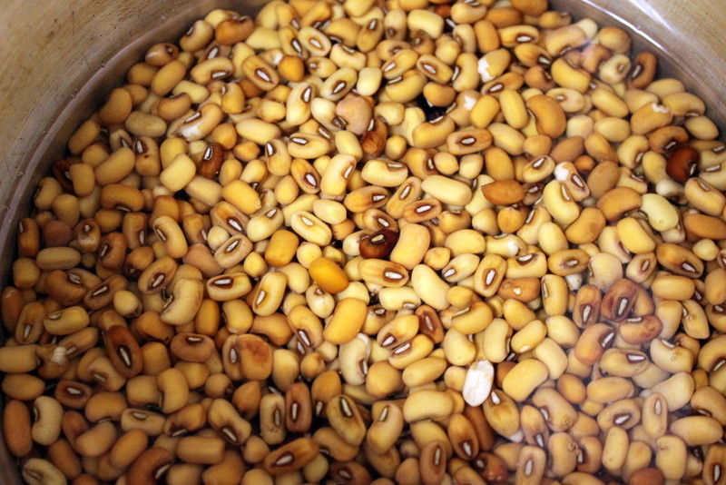 Delicious!!!: Vanpayar (Red gram/Red cowpeas) Upperi