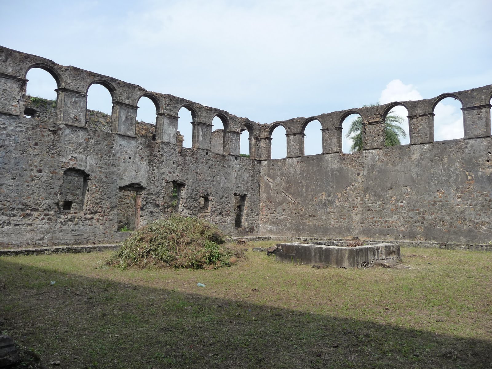 Vasai Fort | The journey of a thousand miles begins with one step