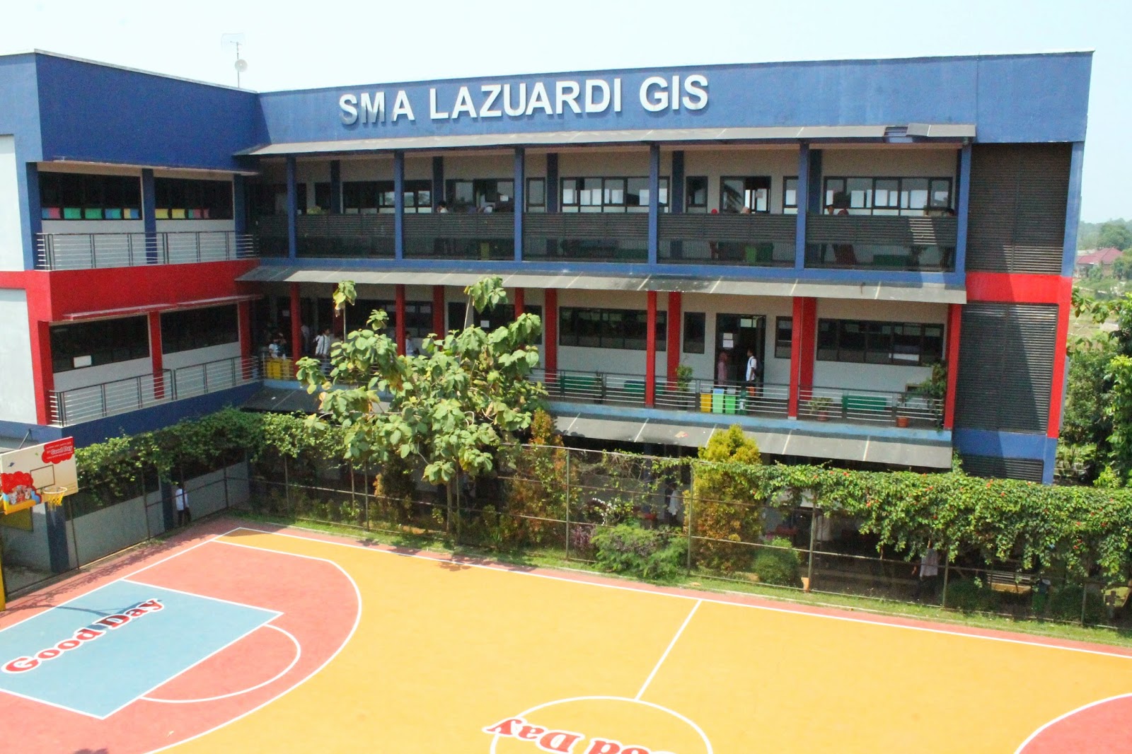 Catatan kecil perjalanan hidupku: SMA - GIS LAZUARDI Graduation Day