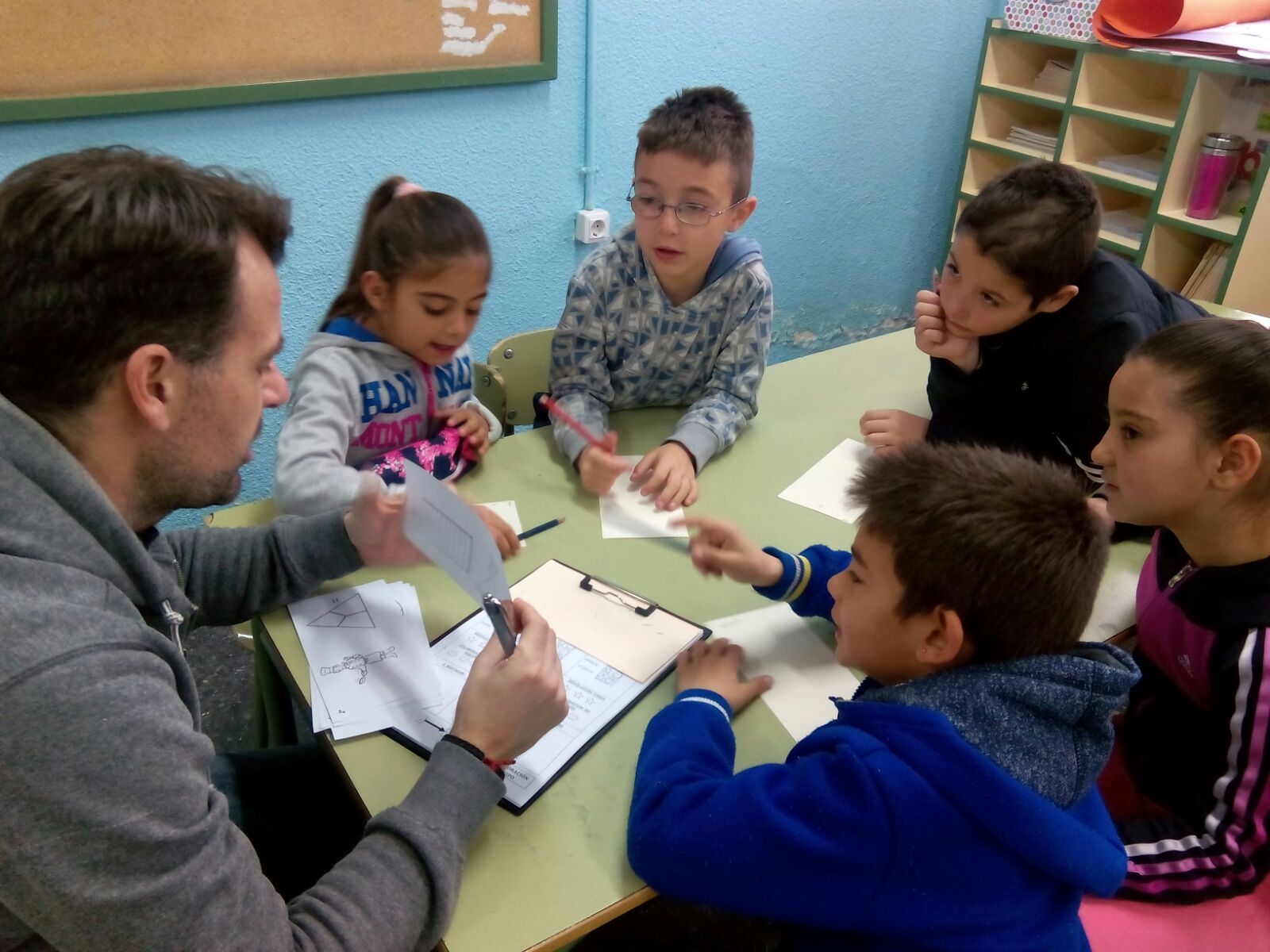 COMUNIDAD DE APRENDIZAJE LA PAZ DE ALBACETE: TRABAJO DE COMISIÓN SOCIO ...