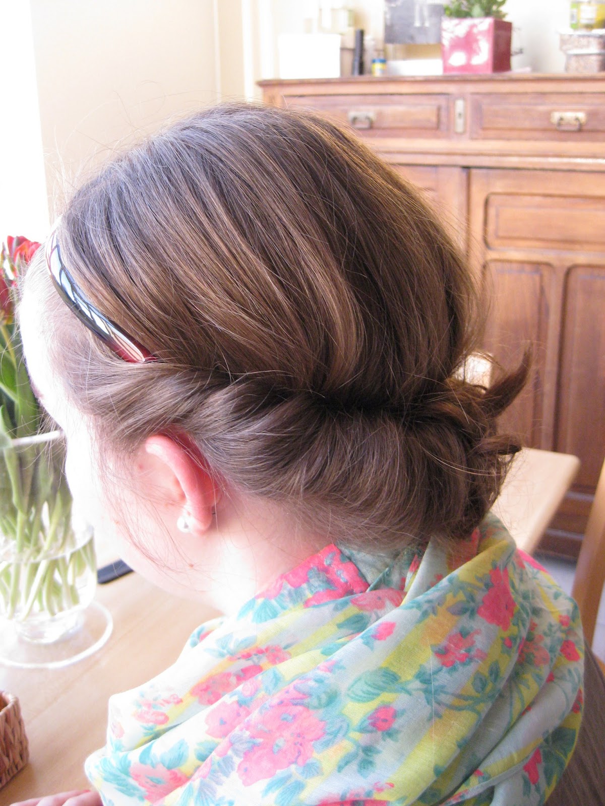 Bazar Populair: Rekker diadeem opsteek kapsel