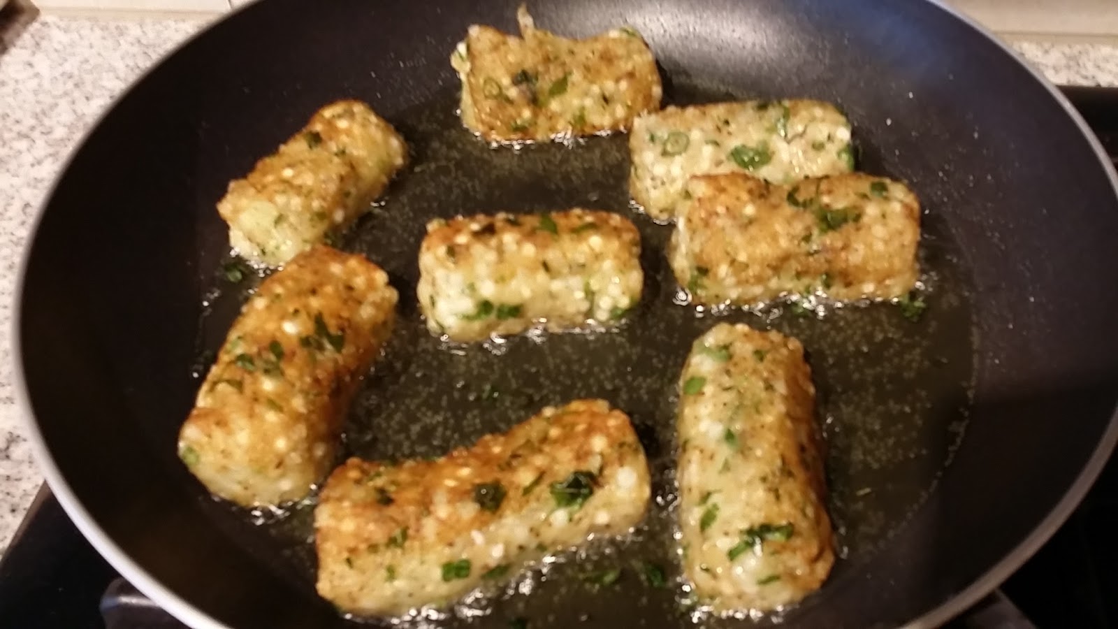 A Gourmet Meal: SAGO/ SABUDANA VADA