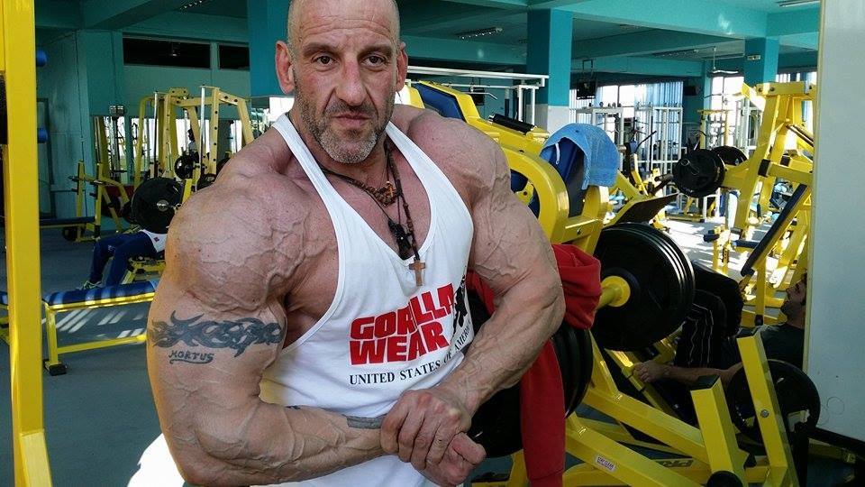 Muscle Lover: Greek muscle daddy Periklis Tsouris