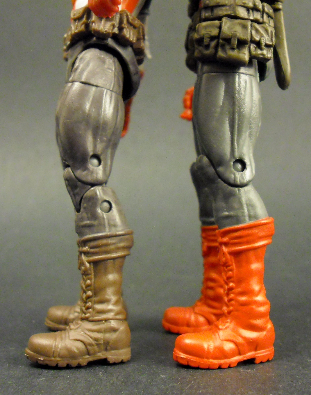 Chase Variant: The Avengers 3.75" Super Shield (Ultimates) Captain America