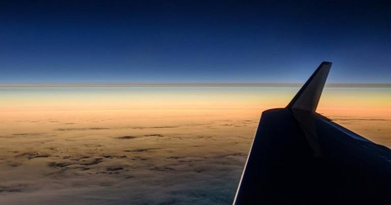 Total Solar Eclipse seen from plane above Pacific Ocean | Earth Blog
