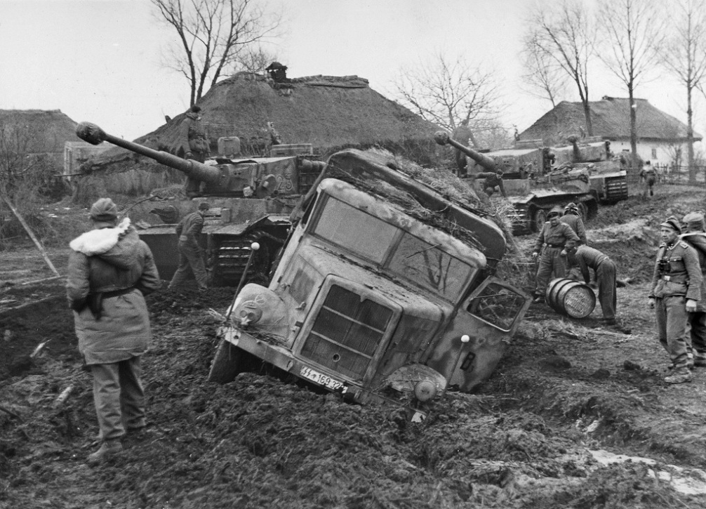 Panzermänner: A Column of Leibstandarte Vehicles Stuck in Mud
