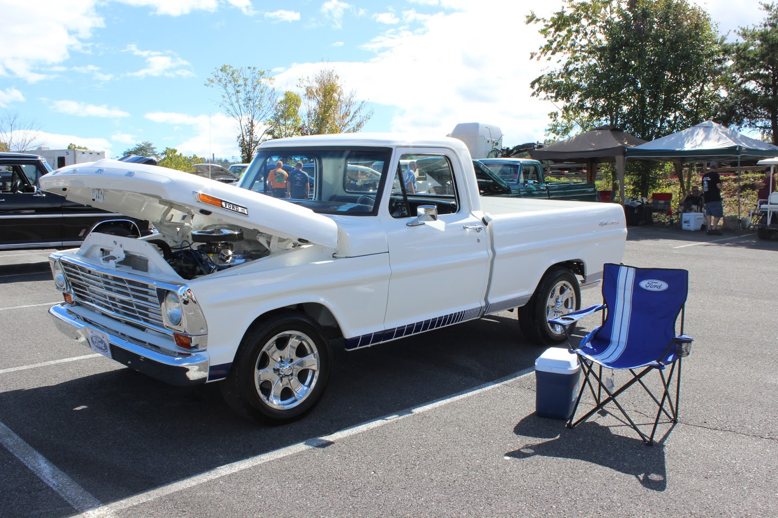 FE's at the F-100 show : photos by Kris Baxter