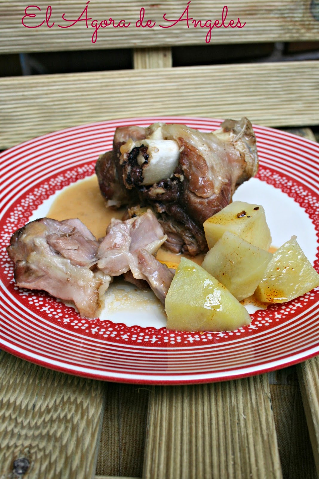 CODILLOS DE CERDO GUISADOS | El Ágora de Ángeles