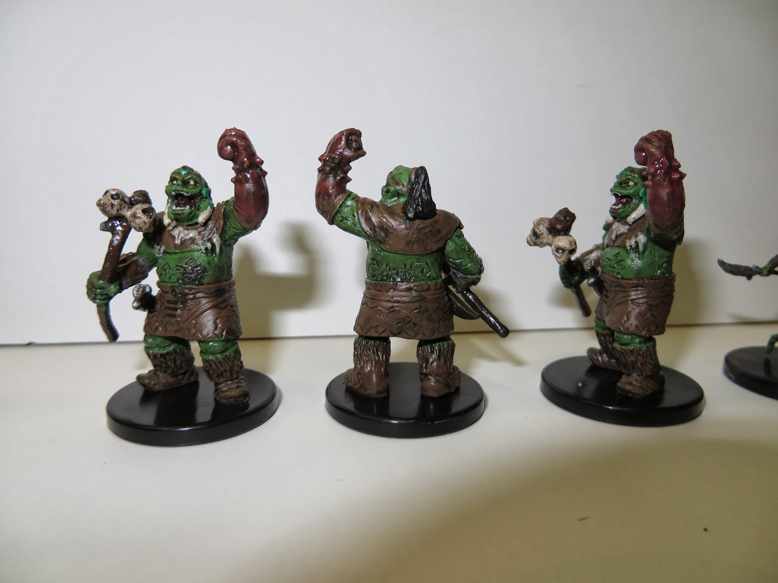 Real Minis: Pathfinder Battles wizkids Legends of Golarian in hand review