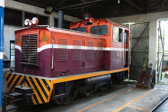 Blair's 鐵道攝影: 金馬牌柴油機車954號 / SKAGIT STEEL IRON & WORKS Diesel Locomotive ...