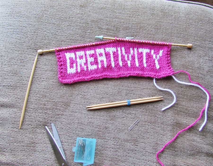 The Yarn Art Cafe: Creativity in Knitting