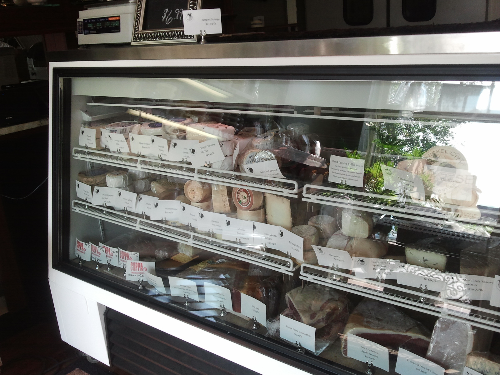 The Land of Peapodriot: Nickel City Cheese & Mercantile