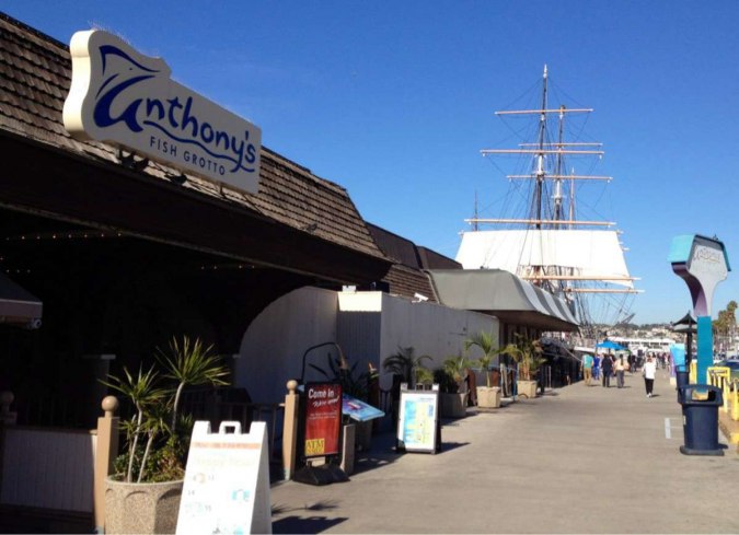 SanDiegoVille: Get Your Last Taste Of Downtown's Anthony's Fish Grotto ...