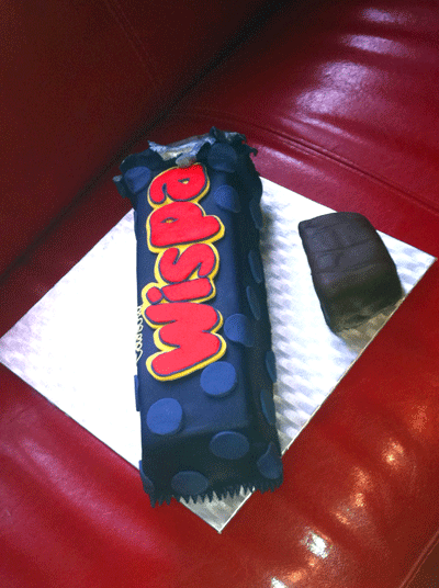 Deluxe Cakes