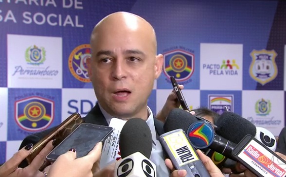 CASO BEATRIZ: POLÍCIA DIVULGA IMAGENS DETALHADAS DO SUSPEITO DO ... CASO BEATRIZ: POLÍCIA DIVULGA IMAGENS DETALHADAS DO SUSPEITO DO ...