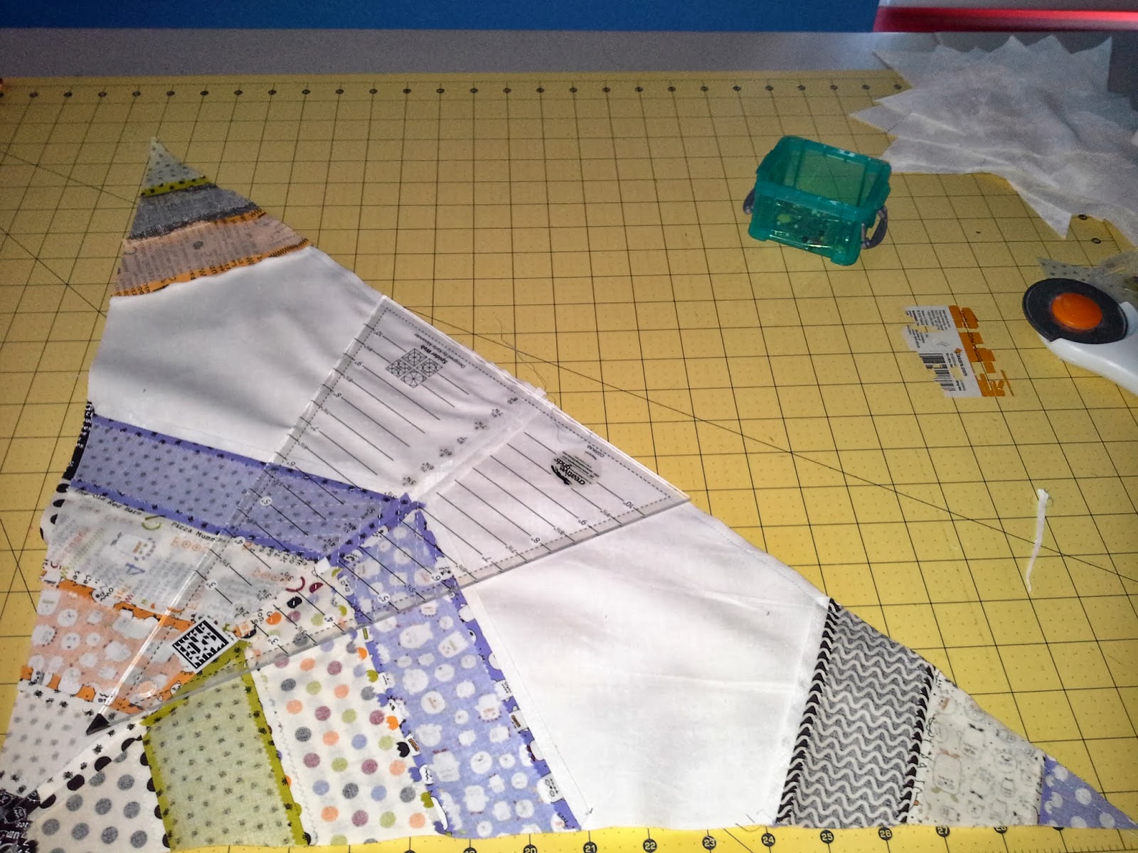 Updated Cute and Spooky Spider Web quilt tutorial