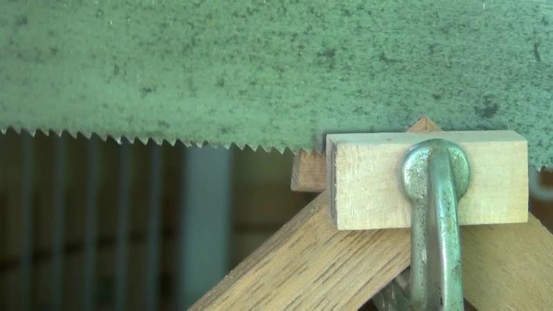 Hand Cut Joints: Veneer Keyed Mitre