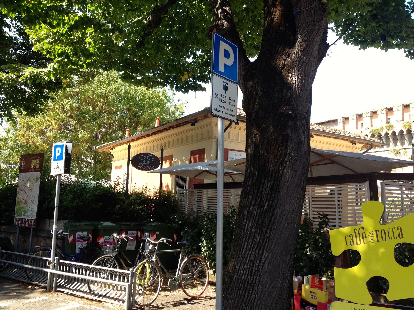 Facciamo un giro in centro?: CAFFÈ DELLA ROCCA