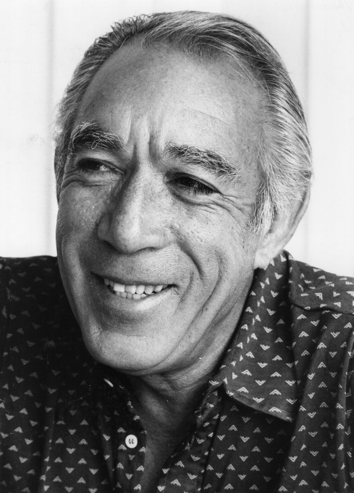 Anthony Quinn Photos