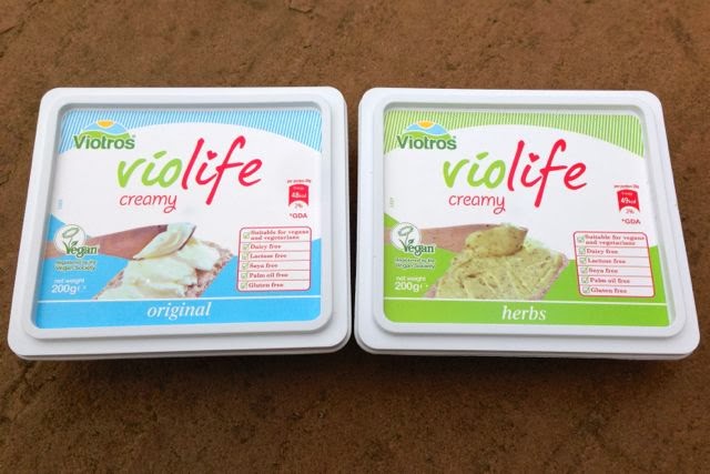 VEGANOO Vegan Reviews: Review: Violife Creamy - Vegan Cream Cheese