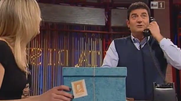 Affari Tuoi Sott'olio: La bellissima Anna Bevilacqua, nostra signora ...