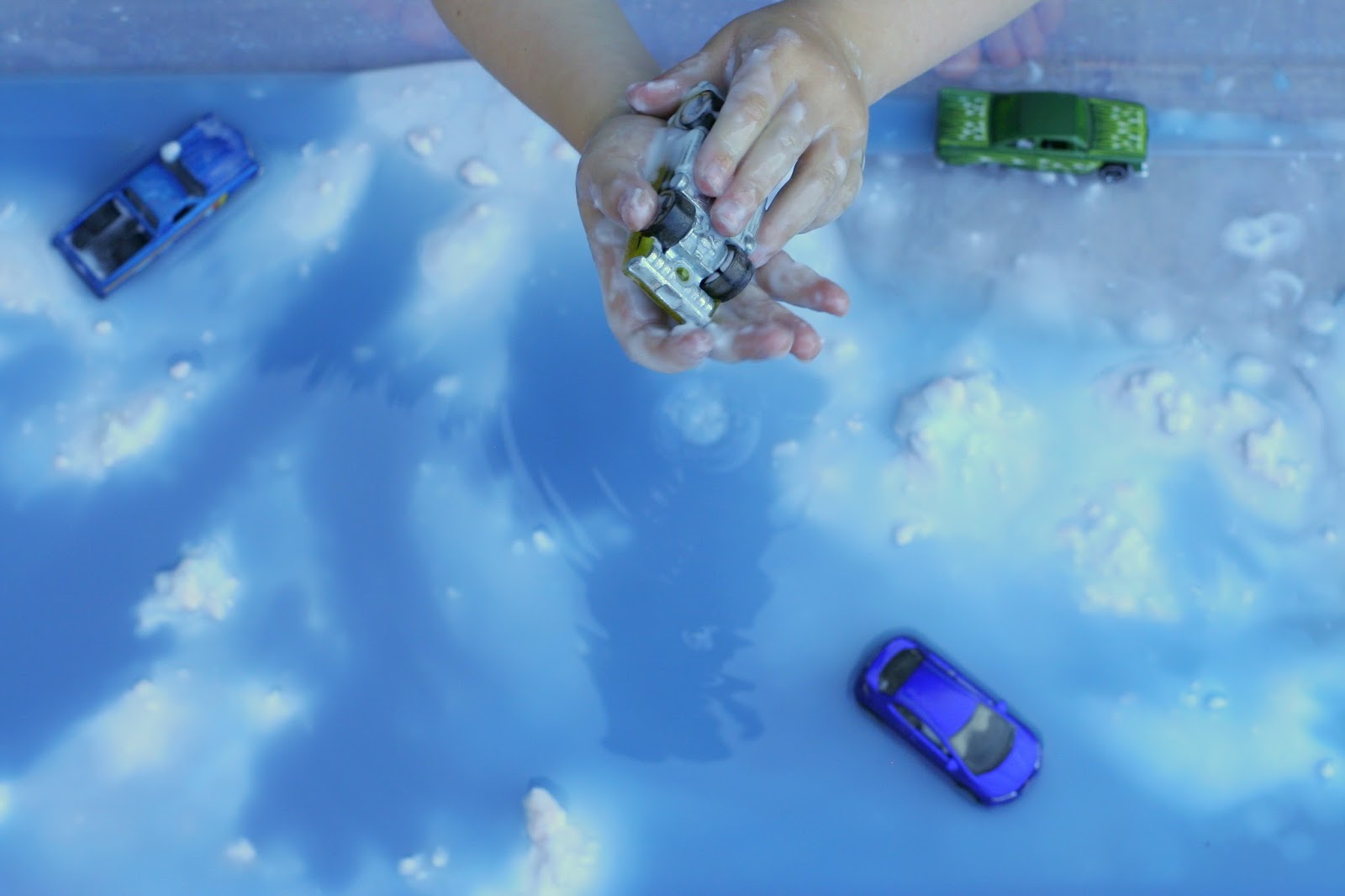 Vinegar-Free Fizzy Car Rescue!