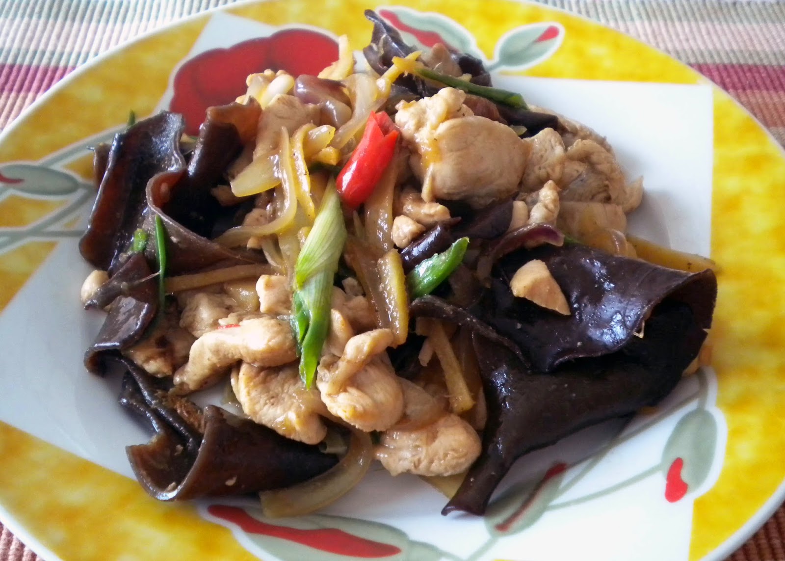 Shogun's Kitchen: ΚΟΤΟΠΟΥΛΟ PHAD KHING (ไกผัดขิง)