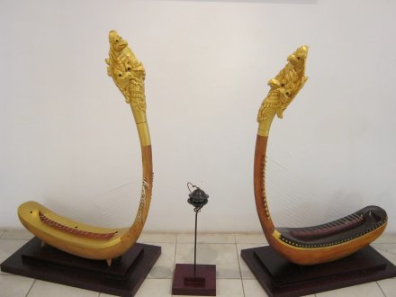Traditional Cambodian musical instruments ~ Khmer news