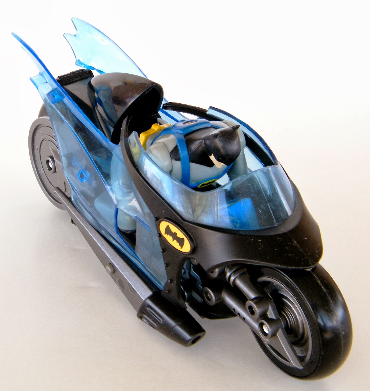 Toys and Stuff: Mattel 2004 Dark Knight G3439 DC Comics Batcycle