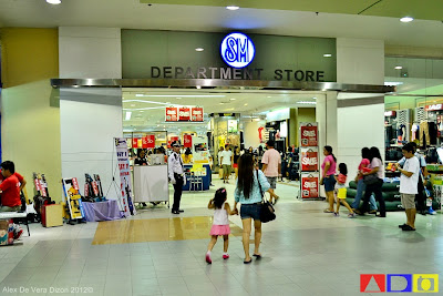 A Disappointing Christmas Shopping at SM San Lazaro - Recycle Bin of a ...