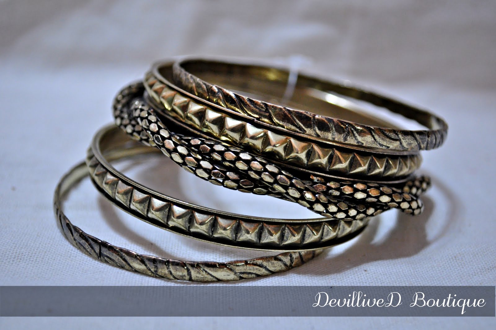 DevilliveD: Bohemian bangles