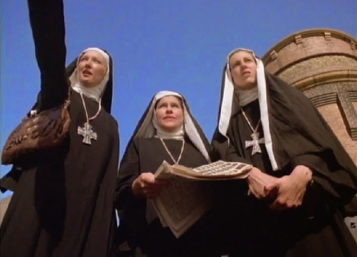 The Bloody Pit of Horror: Howling III (1987)